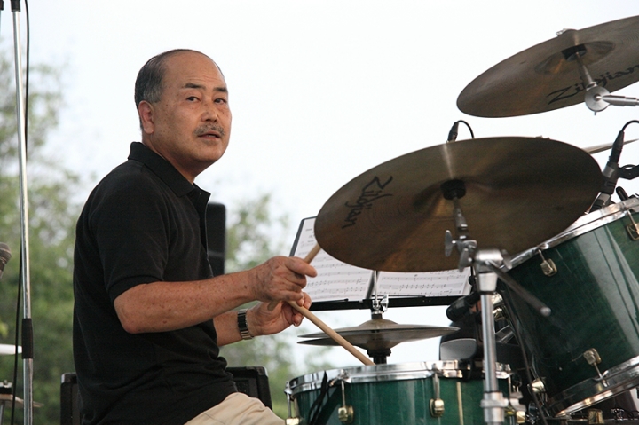 ミュージックブレスメン